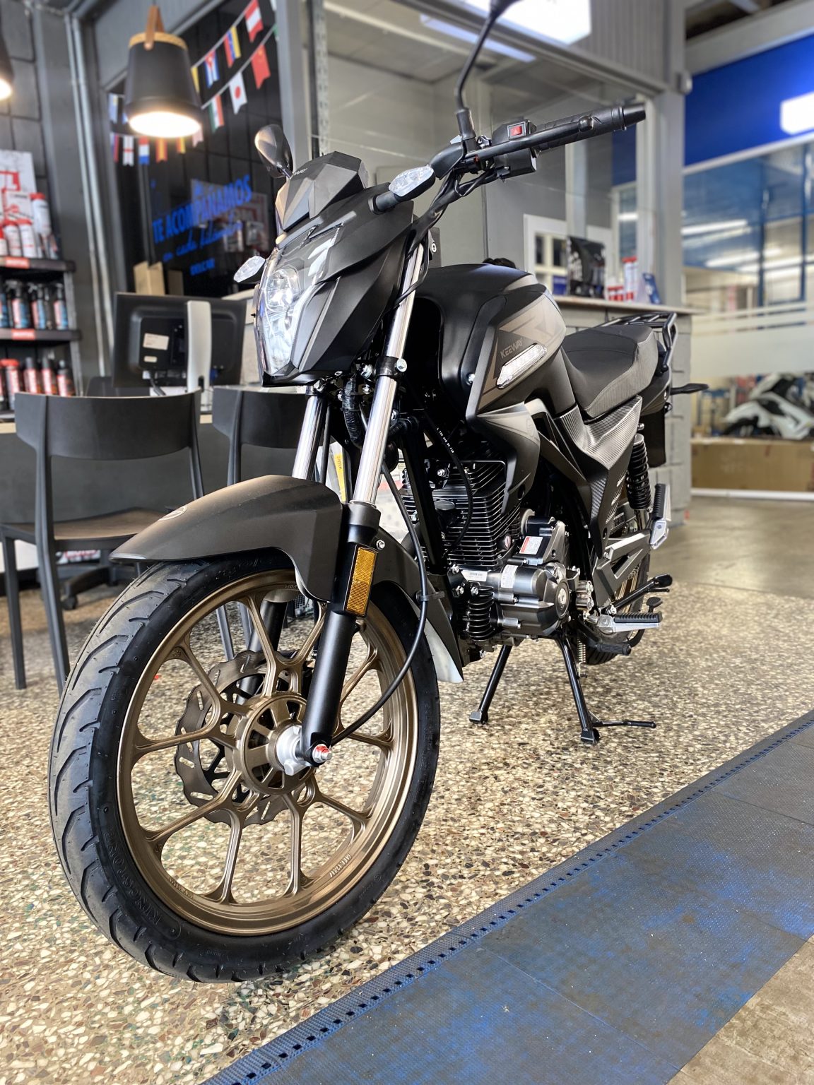 KEEWAY RK 200 - Delcar